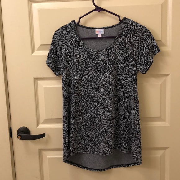 LuLaRoe | Tops | Lularoe Classic T | Poshmark